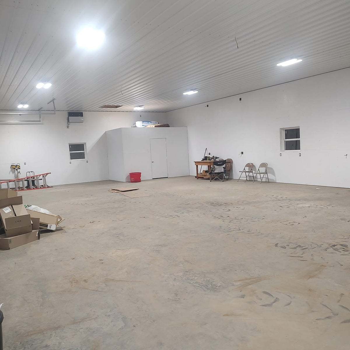 ASHRAE 90.1: Occupancy vs. Daylight Sensors Guide – Hyperlite