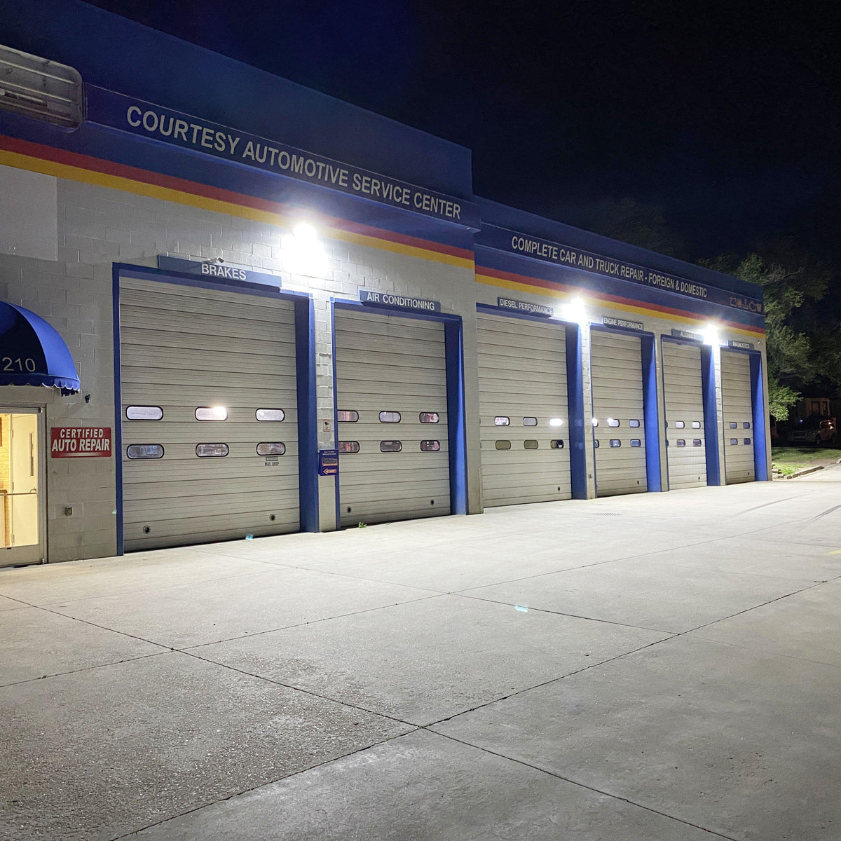 Aisle Lighting for OSHA Egress Safety | Hyperlite